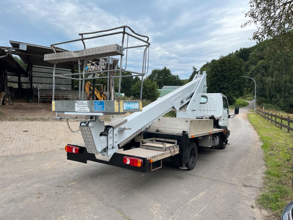 Nissan Cabstar 3,5T Hubsteiger Hebebühne Hublift